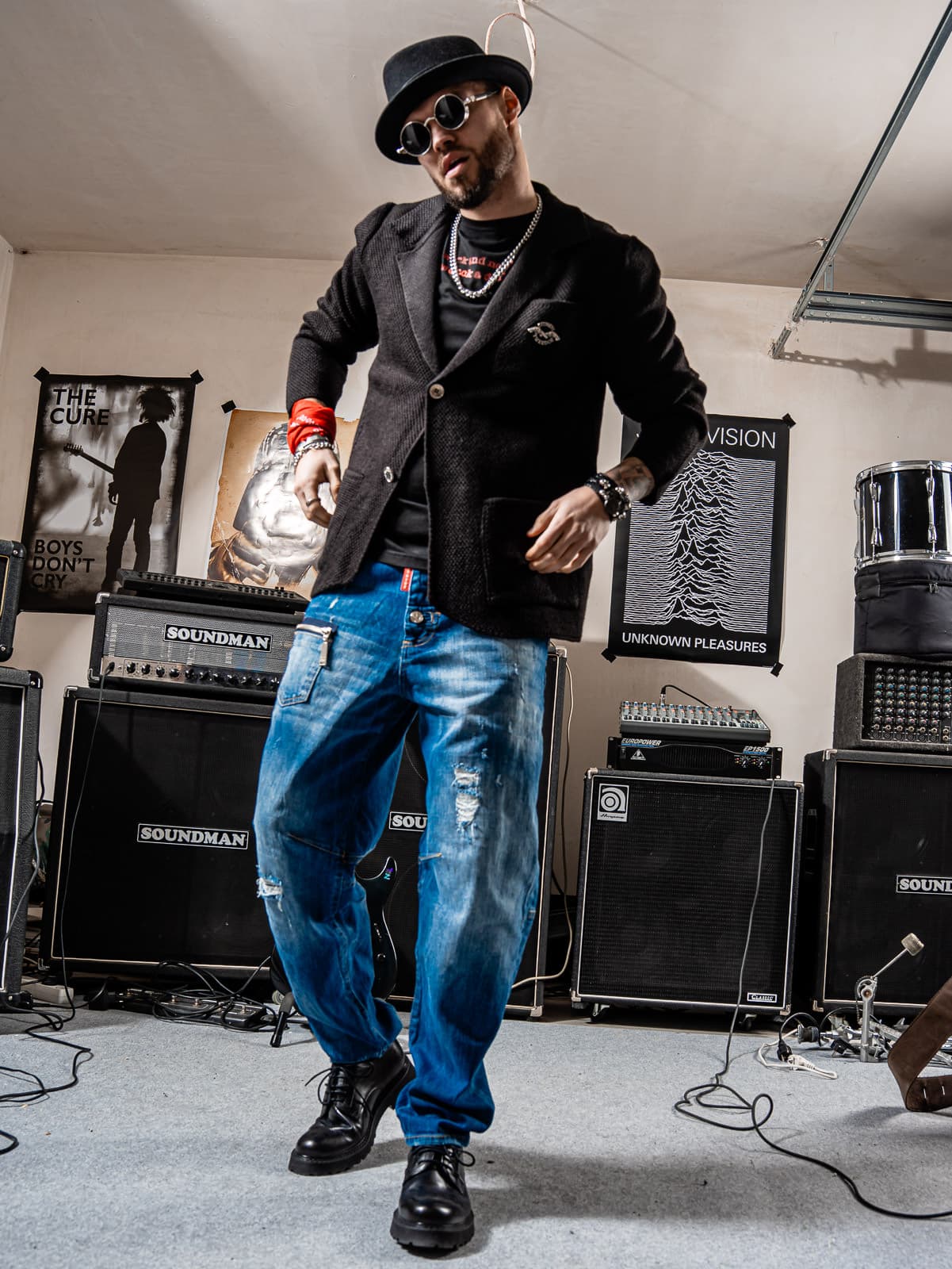 NOWOŚCI - Guns&Tuxedos