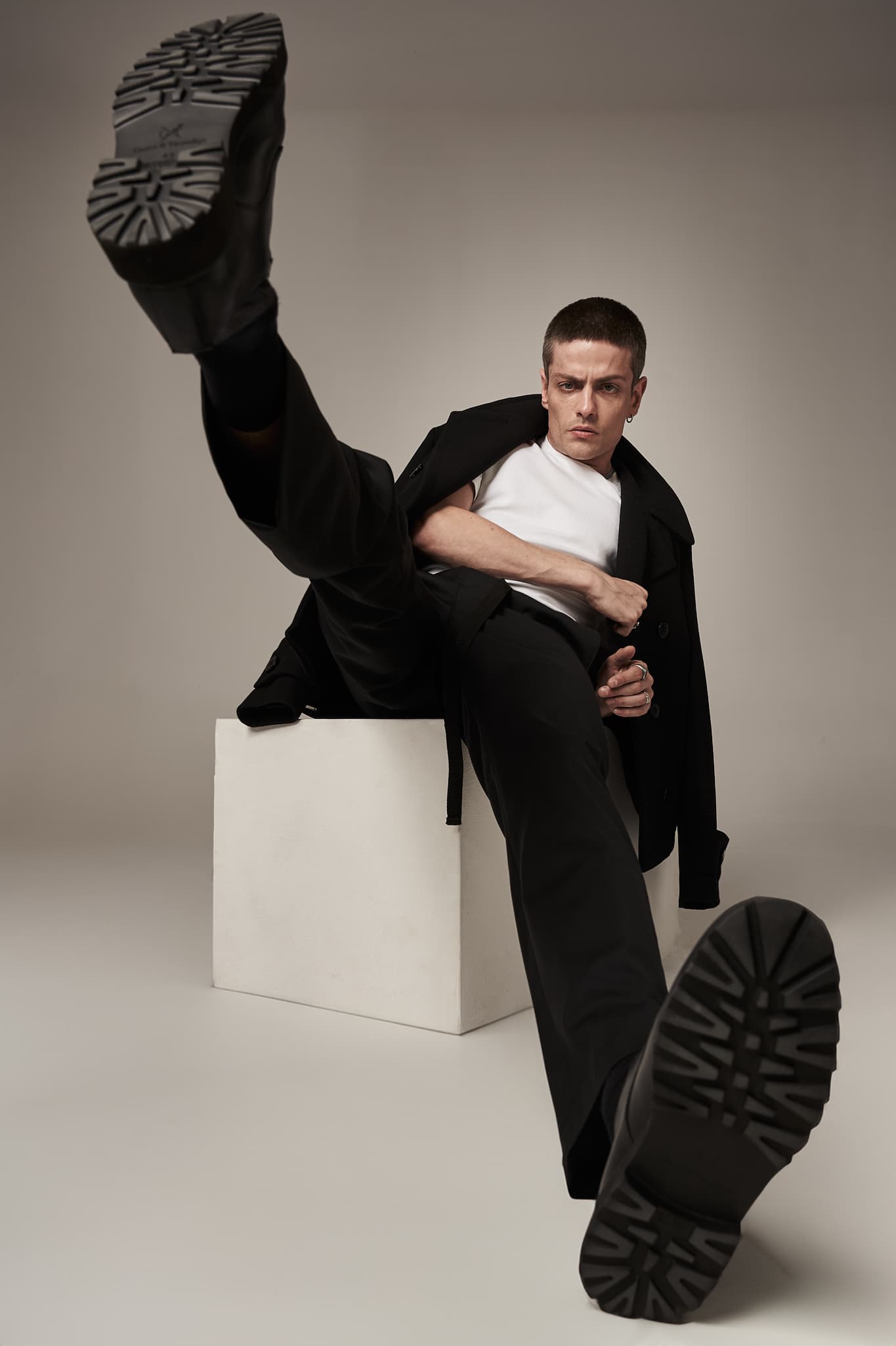 NOWOŚCI - Guns&Tuxedos